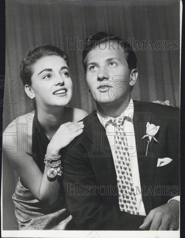 Italian Singer Anna Maria Alberghetti on "The Pat Boone Showroo 1957 ...