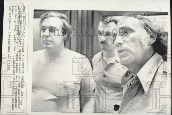 Attorney William Kunstler at Raleigh confer with Jerry Paul 1975 ...
