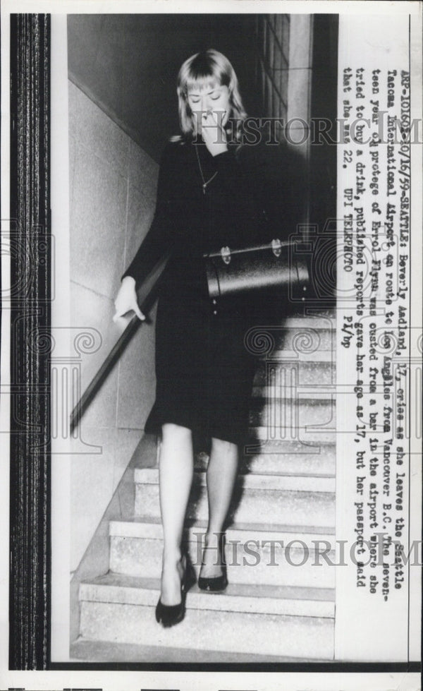Beverly Aadland 17 leaves the Seattle Tacoma Airport 1959 Vintage Press ...