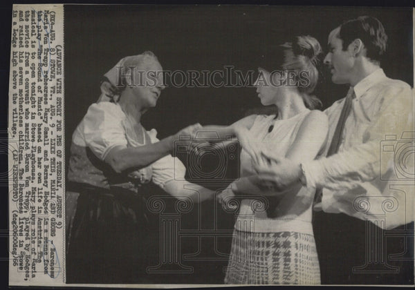 Baroness Maria Von Trapp with Mary Samm and Barney Hodges 1966 Vintage ...