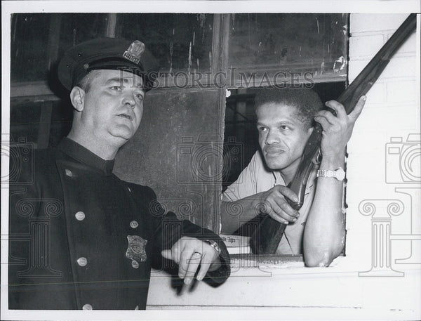 Officer George Locascio Alan Howe Capture A Burglar 1963 Vintage Press ...