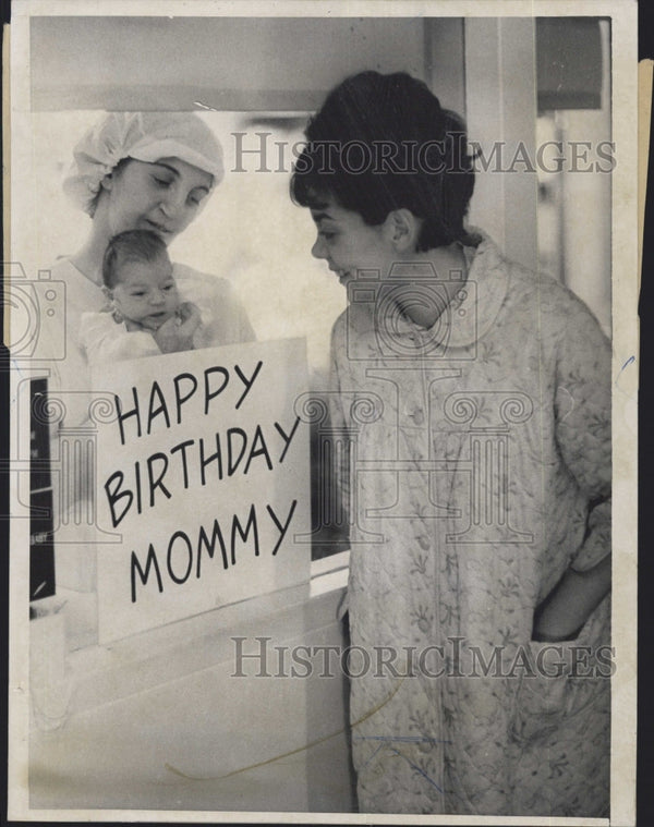 Mrs Eleanor Cohen & daughter at the hospital 1964 Vintage Press Photo ...