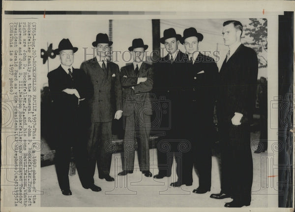 Rockefeller Family Poses For Photo At Funeral 1937 Vintage Press Photo ...