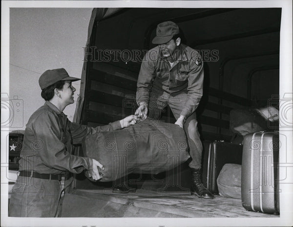 PFC Stephen Vermette & Kenneth Purcell Leave For Camp Drum NY 1970 ...