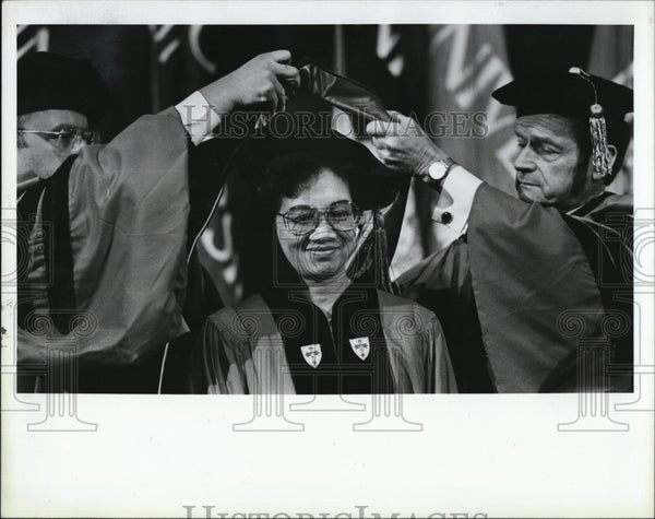 Cory Aquino Prof. Allen Weinstein 1986 Vintage Press Photo Print ...
