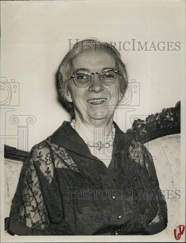 1957 Miss Mattie Sue Miller, retiring postal employee - RSM04503 ...