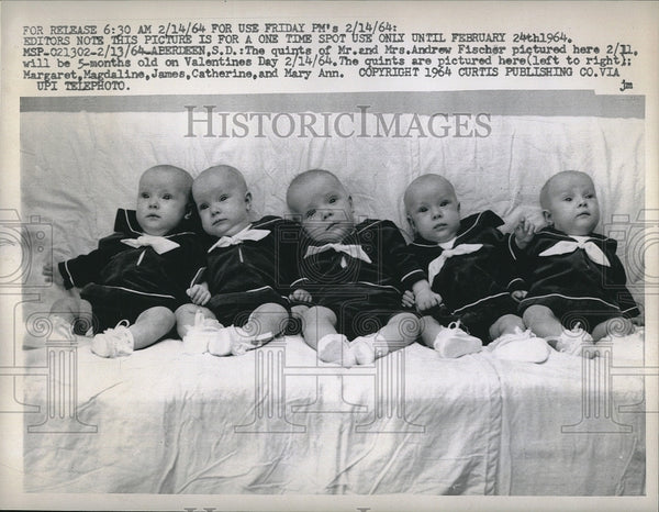 1964 Press Photo Fischer Quintuplets Turn 5 Months Old - Historic Images