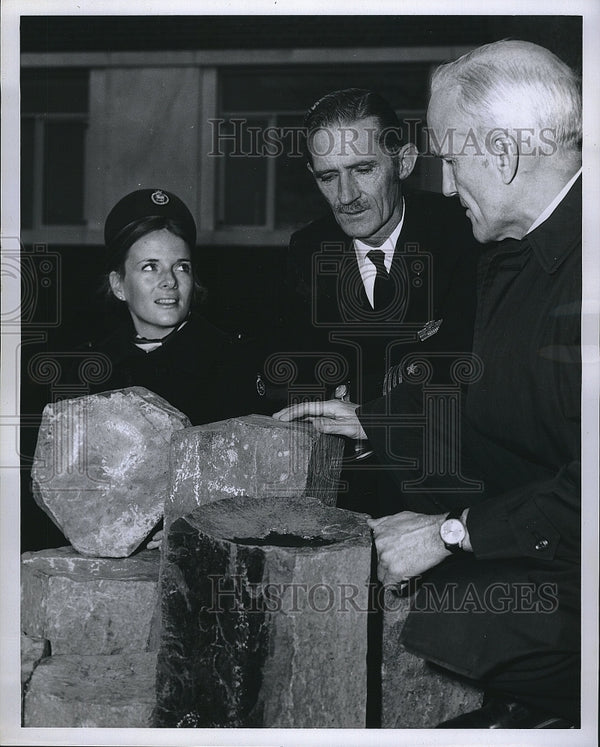 1970 Press Photo Bradford Washburn, Museum of Science Director ...
