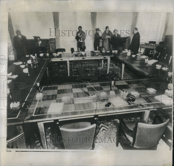 Press Photo Conference table in the Allied Control Council Building in ...