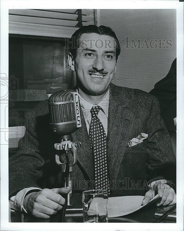 1938 Press Photo CBS news correspondent, Robert Trout - Historic Images