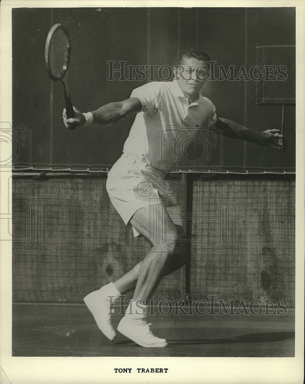1960 Press Photo Tony Trabert in tennis action at Wimbledon - Historic ...