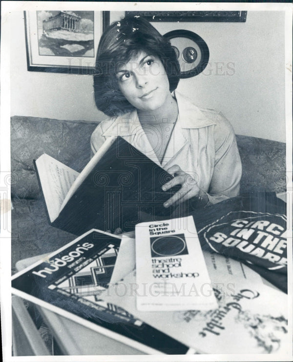 1976 Actress/Singer Margaret Rees Press Photo - Historic Images