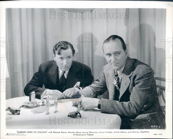 1937 Actors Roscoe Karns & Lynne Overmann Press Photo - Historic Images