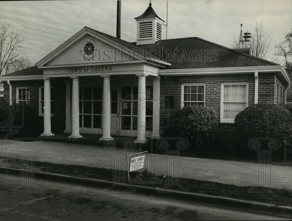 1964 Press Photo Alabama-Calera City Hall building, exterior. - abna09 ...