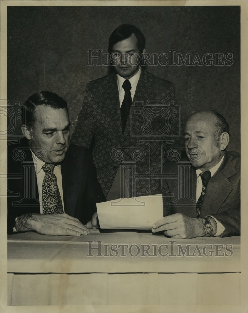 1973, Gurley Mayor Charles Graham meets industrial presidents, AL ...