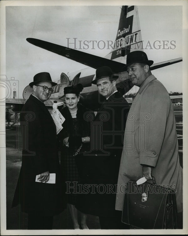 1960 Press Photo Governor of Alabama John Patterson with Others near P ...