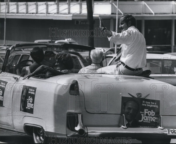 1978 Fob James, Candidate for Governor in Parade on back of Car ...