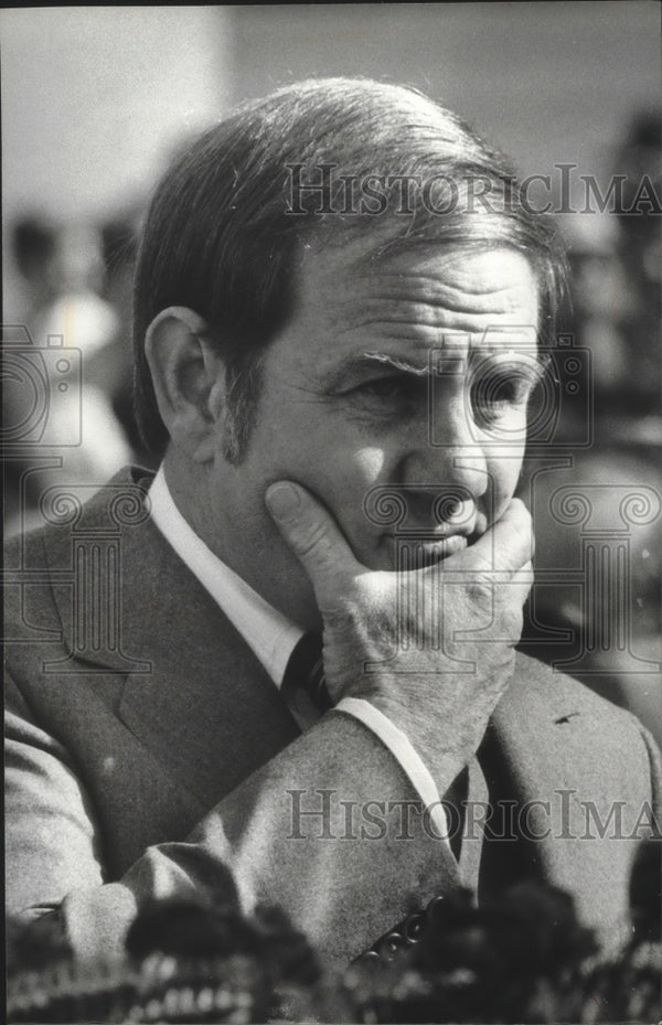 1979, Fob James contemplates duties as Governor of Alabama - Historic ...