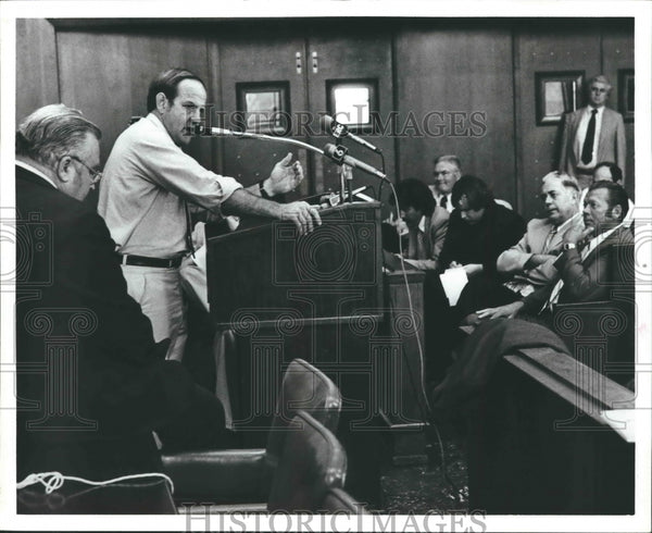 1979, Alabama governor Fob James speaks to crowd - abna35673 - Historic ...