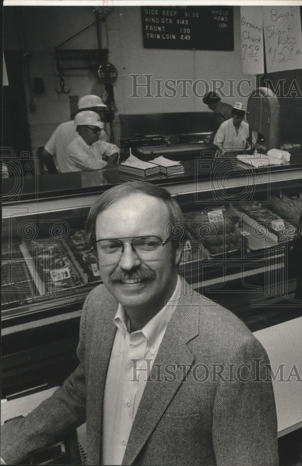 1988, Former Alabama Politician Duane Lewis at Meat counter - Historic ...