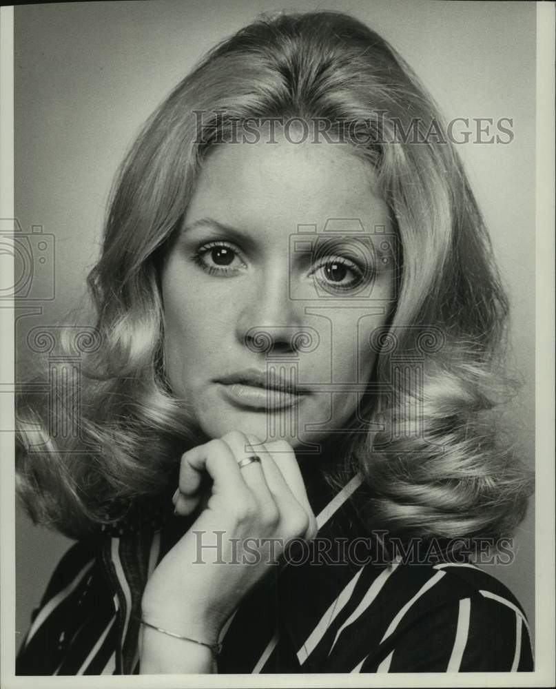 1974, Actress Karen Machon, promotional head shot - abna43903 ...
