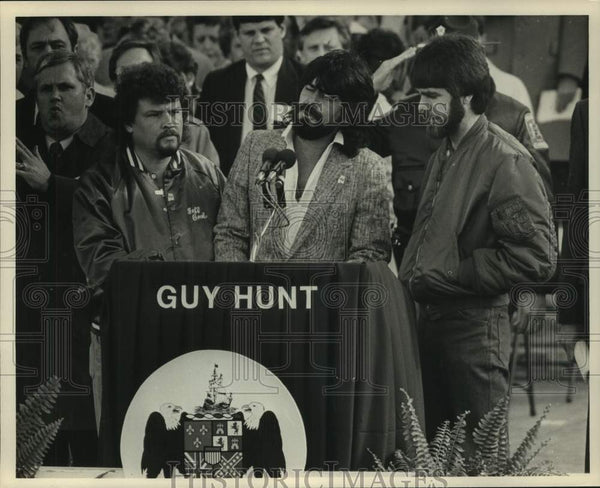 Press Photo Singers at the Inauguration of Guy Hunt Singing National A ...