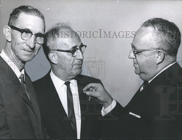 1965, Bishop W. Kenneth Goodson honors retired pastors for service ...