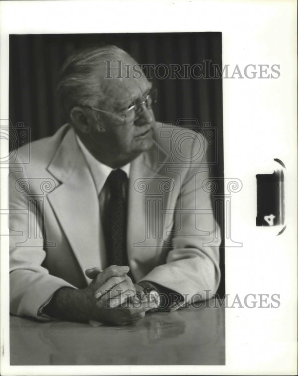 1981, T. A. "Country" Gaskin, mayor of Mountain Brook, Alabama ...