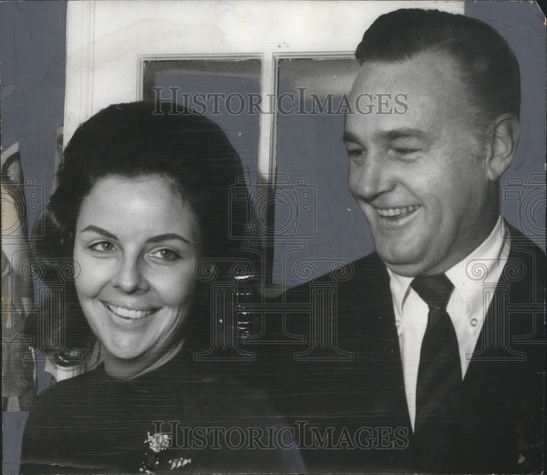 1971, Mr. and Mrs. Robert Shook, Scribblers - abno05772 - Historic Images