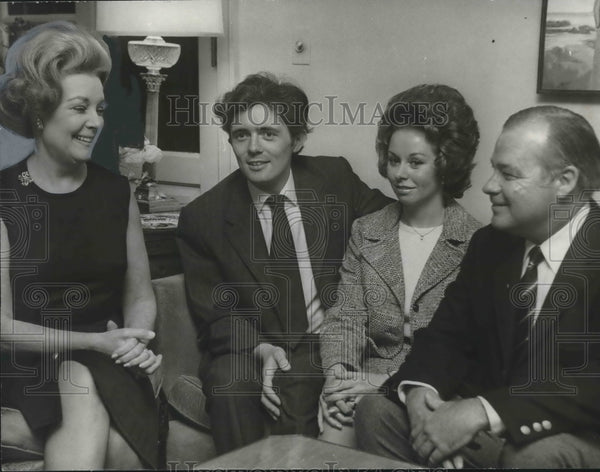 1972 Mrs. Harry Arthur Jr., Rev. & Mrs. Tom Jones & George Wheelock ...