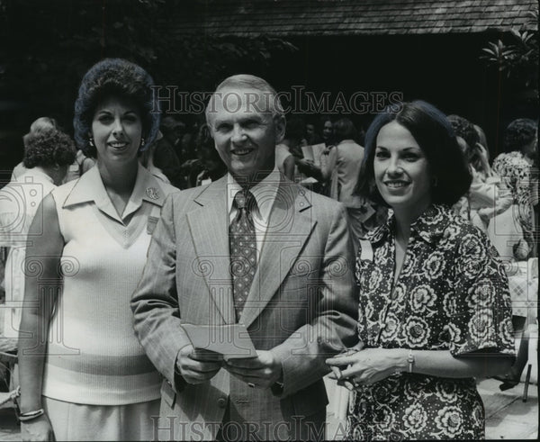 1976, Emil Hess, Carolyn Mortenson, Julie Converse at Party - Historic ...
