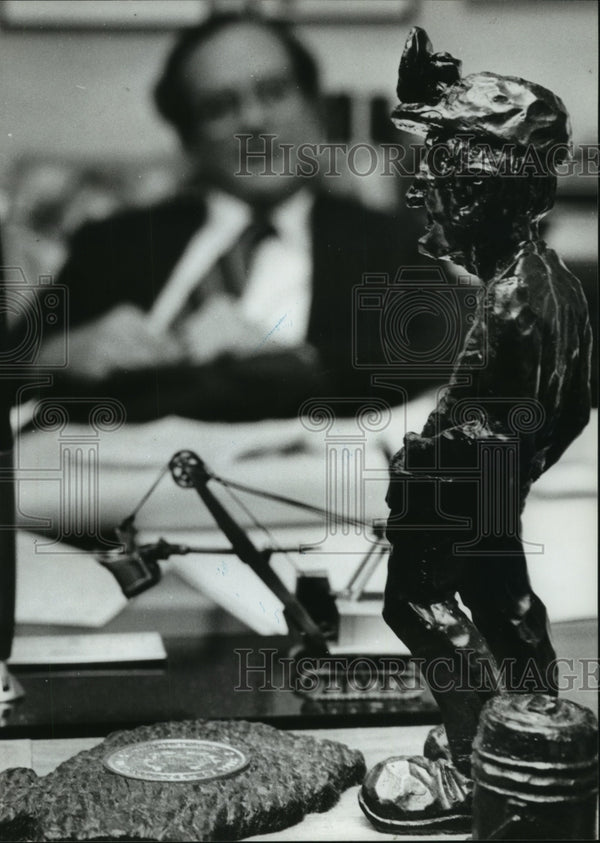 1979 Press Photo Garry Neil Drummond, Drummond Coal Co, in his office ...
