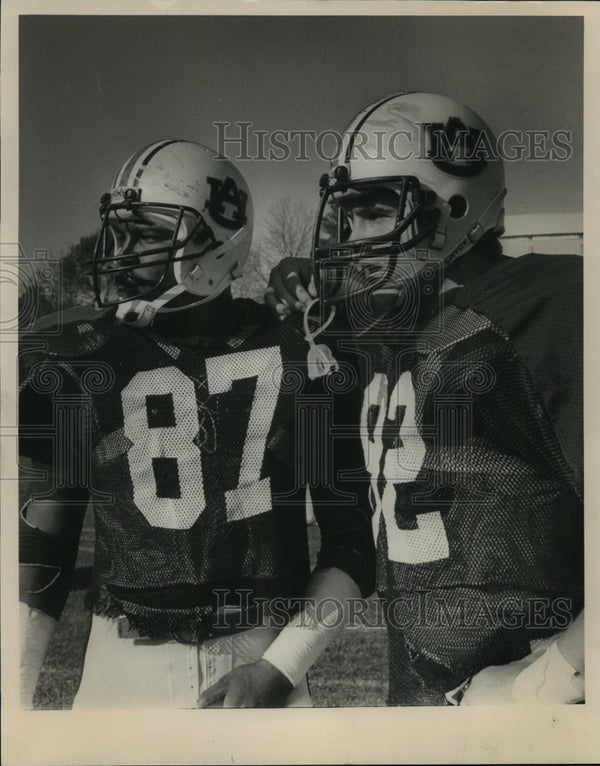 1985 Press Photo Auburn Football Tight Ends Ron Middleton, Jeff Parks ...
