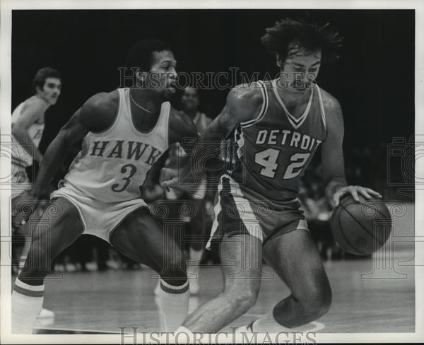 1977 Press Photo Basketball Player Eddie Johnson #3, from Hawks in Gam ...
