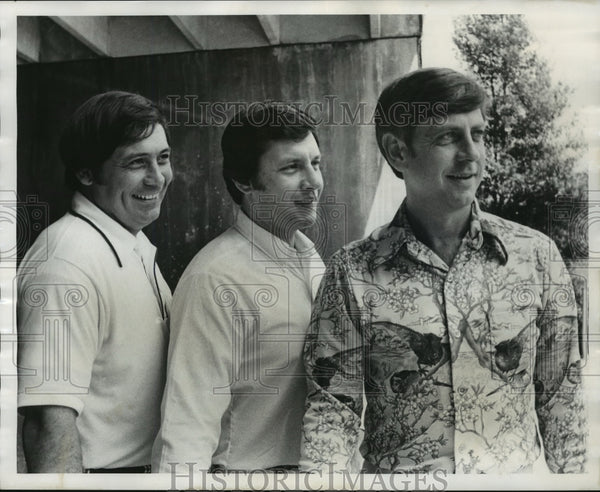 1977 Press Photo Auburn Football Coaches Jim King, Dal Shealy, Doug Ba ...