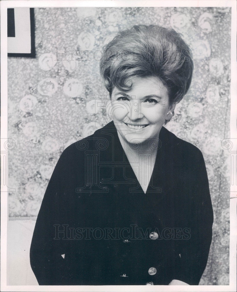 1964 Hollywood Actress & Comedian Peggy Cass Press Photo - Historic Images