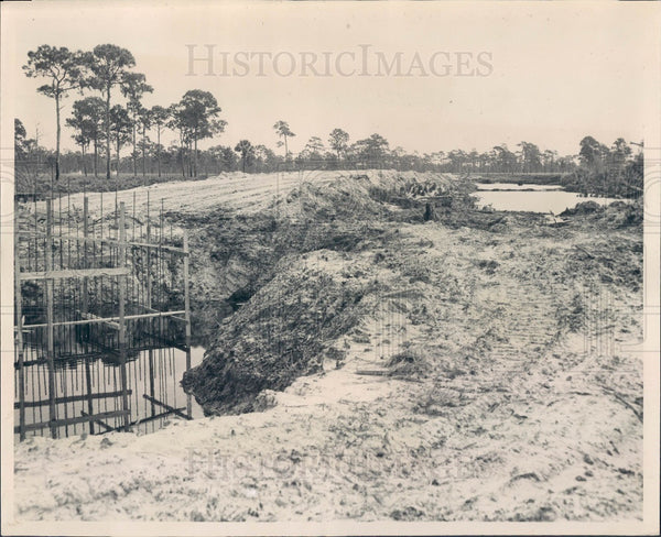 1948 FL Lake Seminole Long Bayou Dam N Dike Construction Press Photo ...