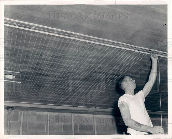 1969 Chicago Commonwealth Edison Installs Electric Heating Cables Pres ...