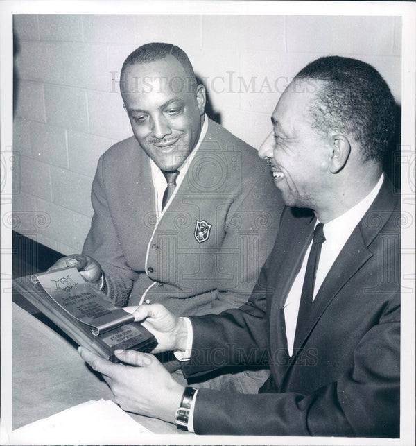 1969 Detroit News Police Citizen Award Winner Bronson Gentry Press Pho ...