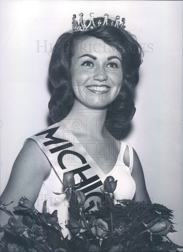 1965 Detroit, Michigan Miss Michigan World Sharon Magnuson Press Photo ...