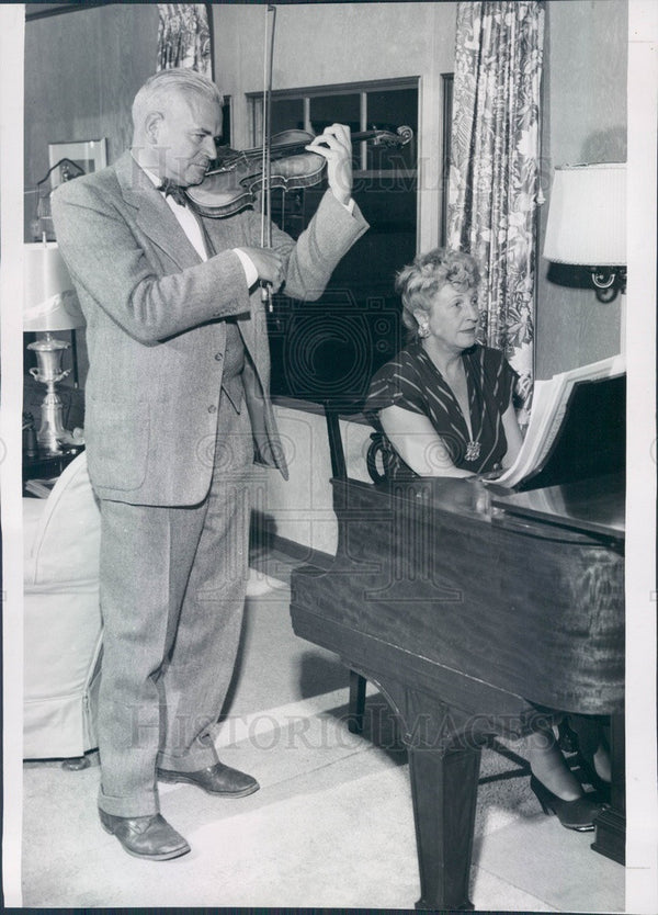 1952 Denver, Colorado Band-it Owner Holbrook Mahn & Wife Press Photo ...