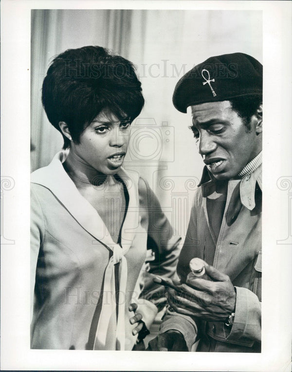1969 Actors Stu Gilliam & Chelsea Brown Press Photo - Historic Images