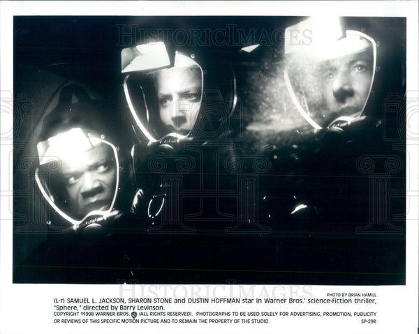 1998 Actor Samuel Jackson/Sharon Stone/Dustin Hoffman in Sphere Press ...