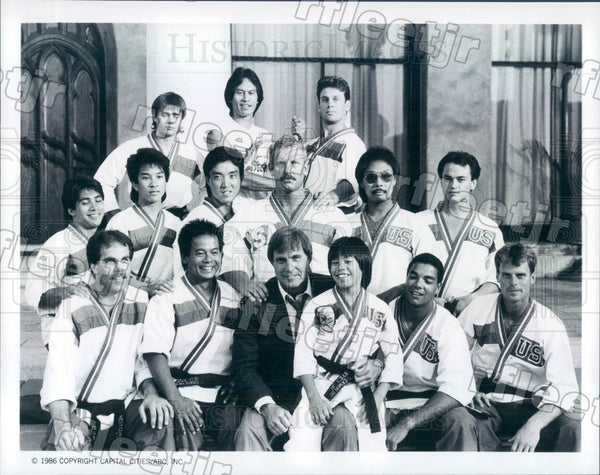 1986 Actors Gil Gerard, Ernie Reyes Sr, Ernie Reyes Jr Press Photo adu ...
