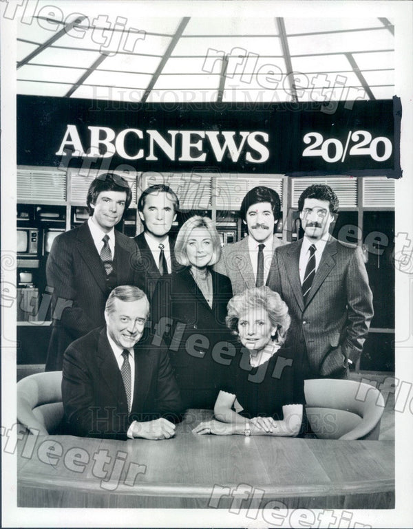 1983 TV Show 20/20 Correspondents Hugh Downs, Barbara Walters Press Ph ...