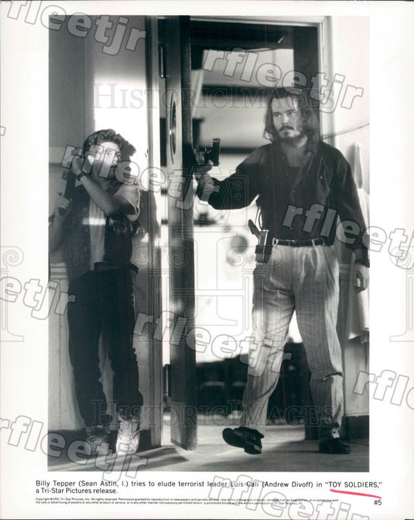 1991 Actors Sean Astin & Andrew Divoff in Film Toy Soldiers Press Phot ...