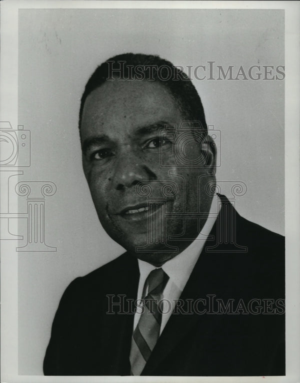 1972 Press Photo Berkeley G. Burrell President Of National Business Le ...