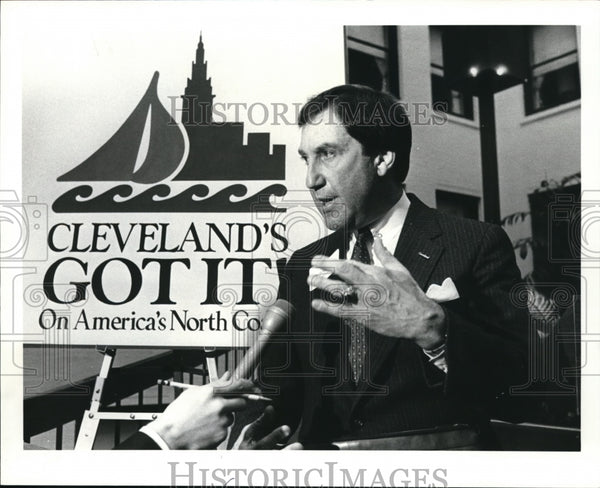 1984 Press Photo Dale Finley at Cleveland Convention Center - Historic ...