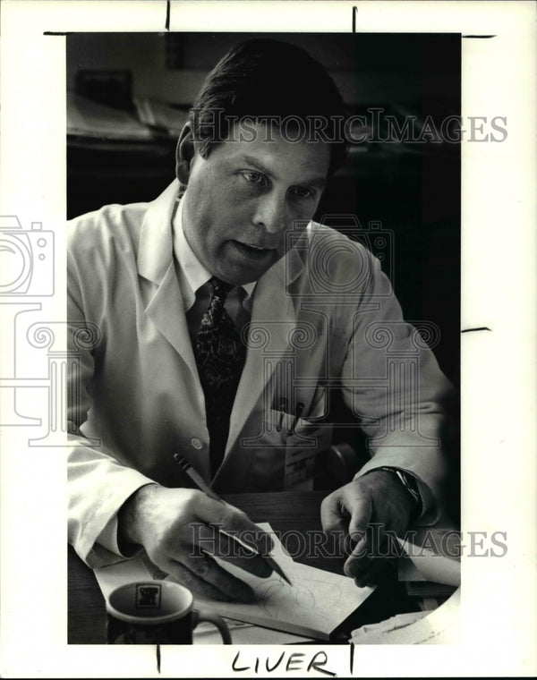 1990 Press Photo James A Schulak, MD at University Hospital - cva40126 ...