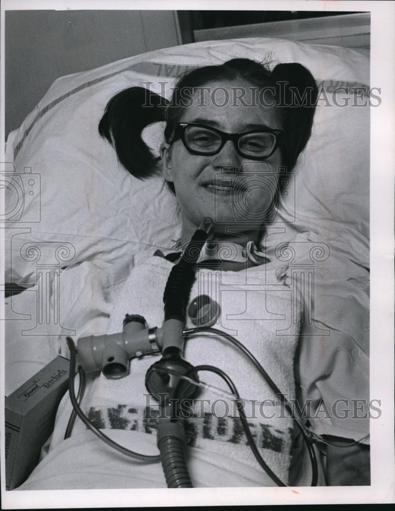 1966 Martha Sherman celebrates her 17th birthday in the ICU - Historic ...
